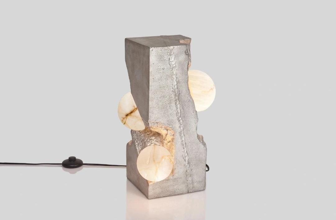 CAST ALUMINIUM TABLE LAMP BY YASANCHE – Love House
