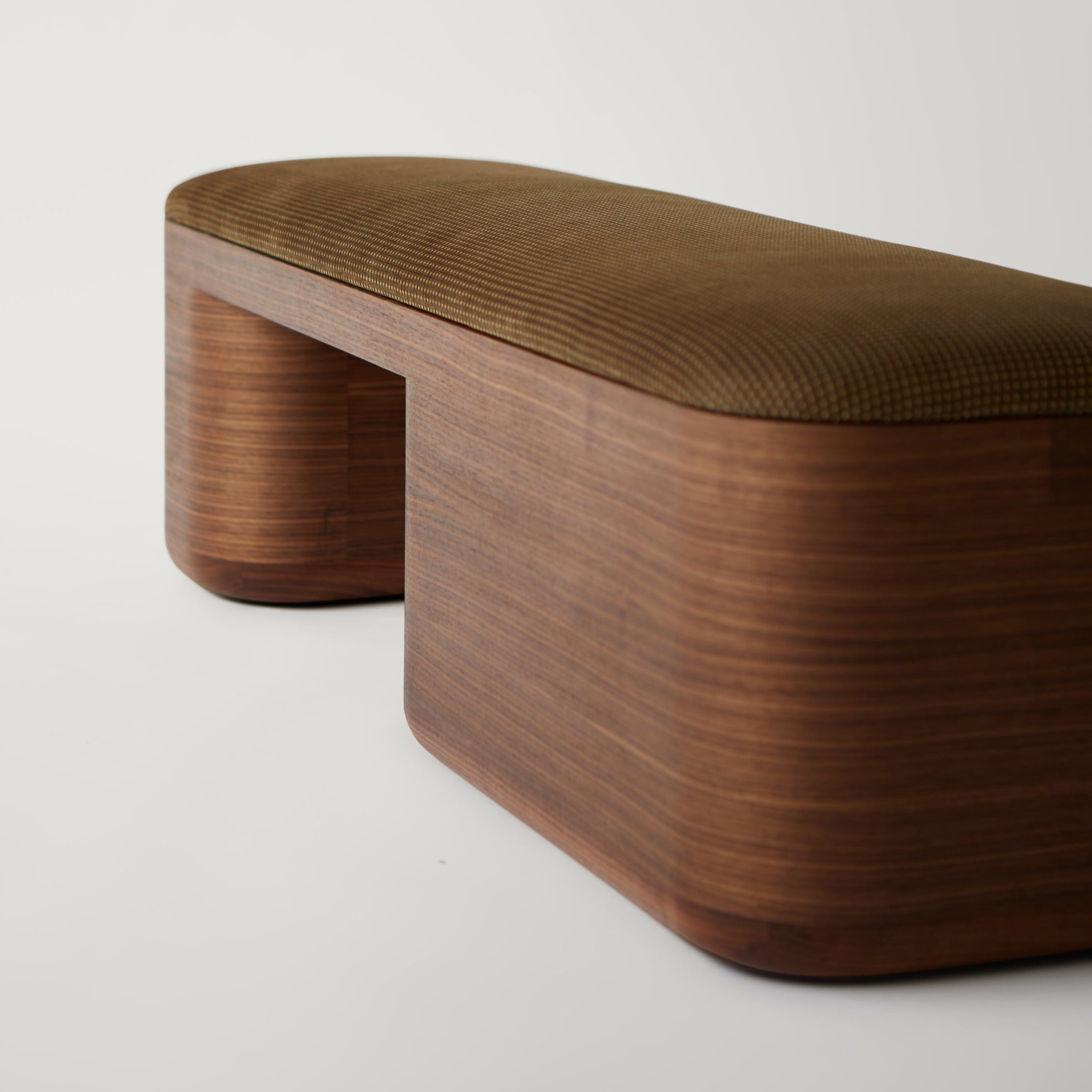 Nadia Bench by Nicholas Obeid – Love House
