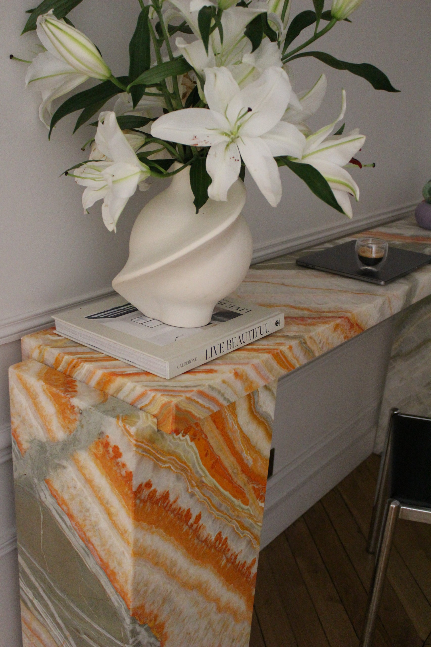 Jill Console by Marbera – Love House